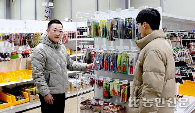 대형 자재센터 신축조합원 편익 ‘쑥쑥