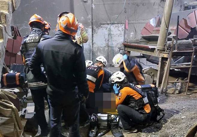 영월 시멘트 공장서 50대 근로자 컨베이어벨트에 끼이는 사고로 숨져