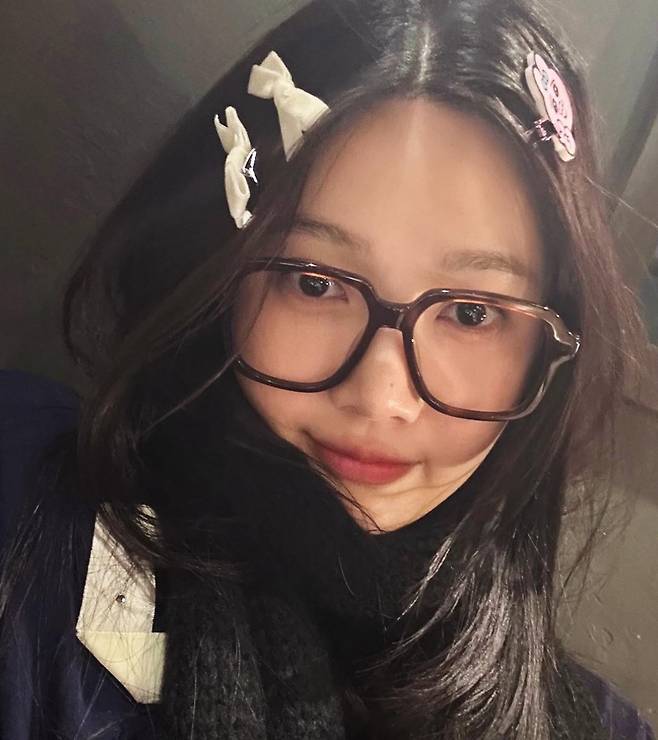 레드벨벳 조이 귀여움 1000 충전 꾸안꾸vs꾸꾸꾸 헤어핀 스타일링 뷰티는 내운명