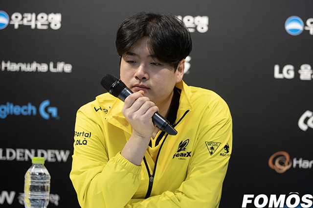 Lck T1 운영에 휘말린 피어엑스 라인전 이후 잘 가다듬으면 Po권 가능하다