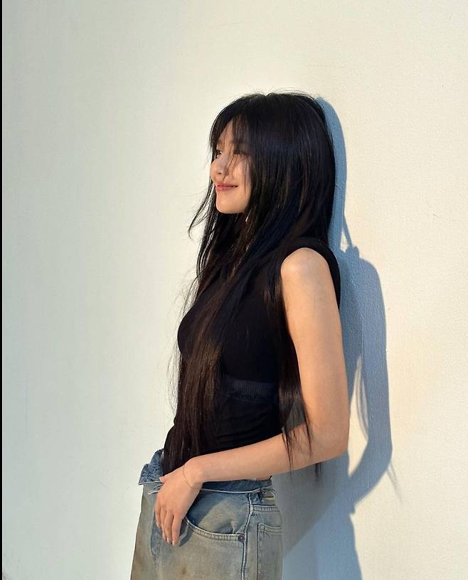 소녀시대 수영 헤어스타일만 바꿨는데이렇게 달라져 시스루 크롭톱 데님 팬츠룩 스타와 패션