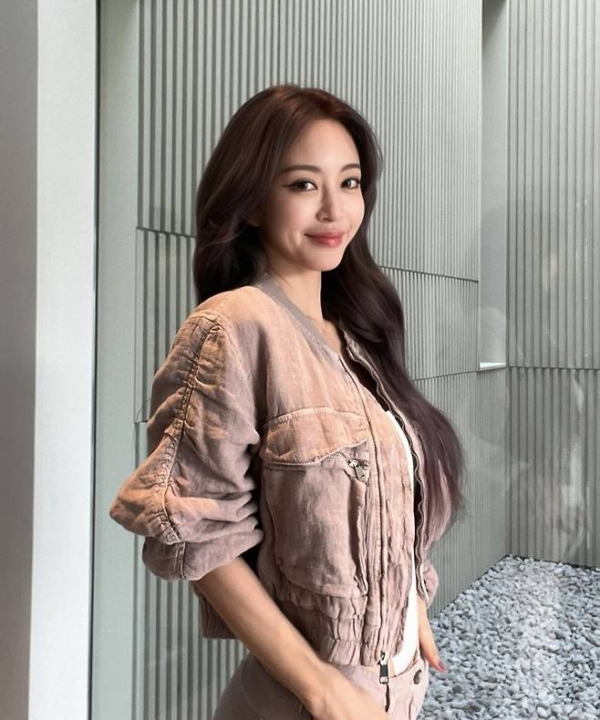 한예슬 붙임머리로 한 번에 단발에서 긴 머리 변신빛나는 여신 귀환 뷰티는 내운명