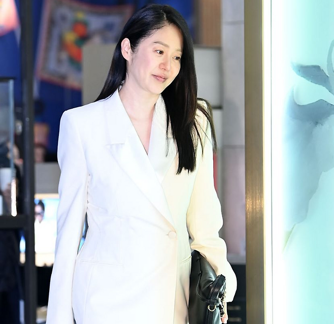 고현정민낯공개미모 이정도라니실물체감샷지방시 행사장 등장 어썸클