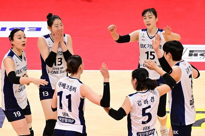역대급 ‘봄배구 경쟁ps 향방 가려진다 V리그