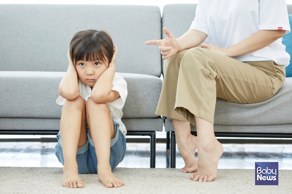 권위 있는 부모 되려면 아이에게 효과적으로 지시할 줄 알아야