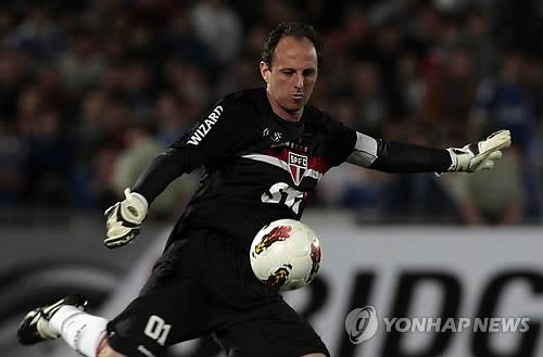 합치면 3468골 메시 호날두 중간에 누구지21세기 최다 득점 베스트11