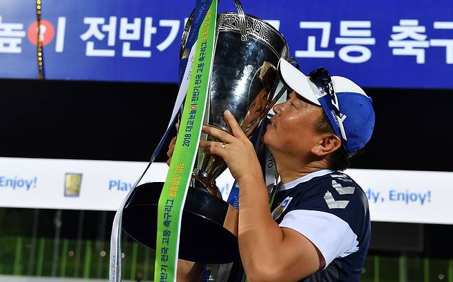 인터뷰 ‘우승만 34회 아기 호랑이 조련사 박기욱 13년 울산맨의 새로운 도전