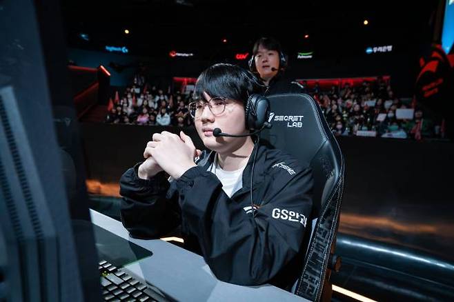 폭주하는 ‘오렌지 전차 Hle T1 3 0 완파 Lck