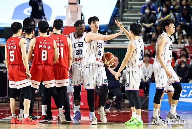 프로농구 허웅 19점 Kcc Sk에 6강 Po 1차전 승리단기전 가니 슈퍼팀