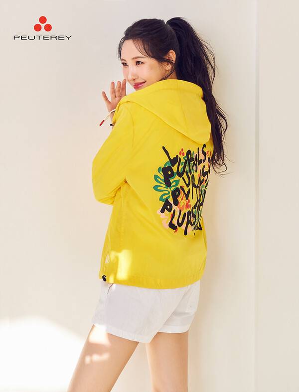 선미 초록색 바람막이 걸친 채 촉촉한 봄비처럼 청초한 매력 뽐내 Sns