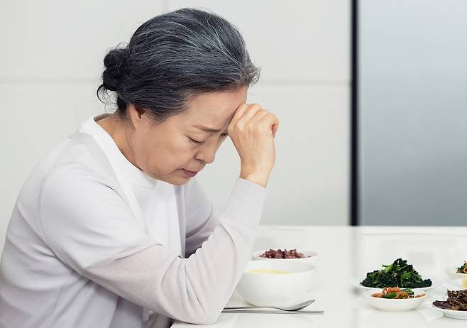 기억력 나빠졌는데 치매 아닌 우울증