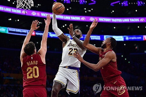 Nba ‘르브론 Ad 동반 더블더블 Lal Cle 완파하고 4연승 신바람