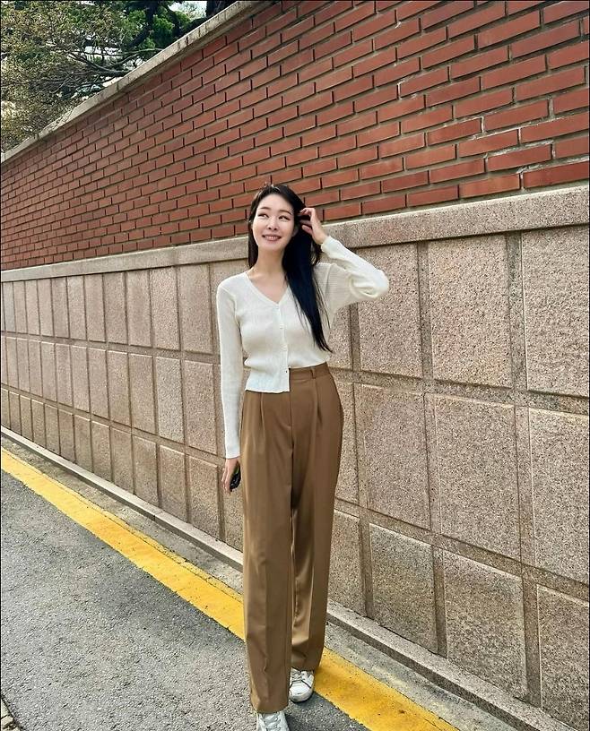 동상이몽2 미자 5kg 감량 효과 톡톡 카디건에 슬랙스 입고 이기적인 비율 자랑 스타와 패션