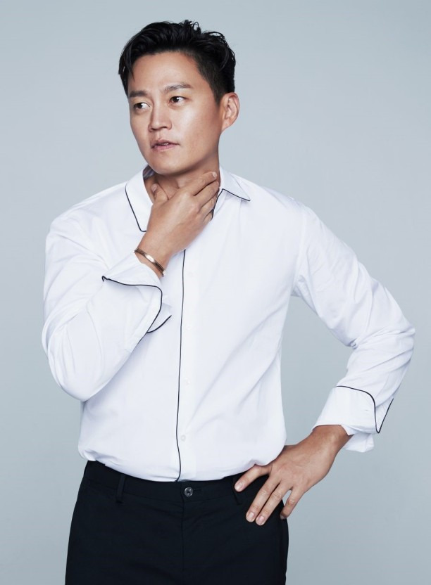 새 예능도 찍고 있는데 은퇴라니 탑배우의 근황 스포엔 뉴세이