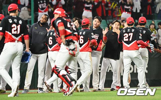 KIA,'SSG 11-3 잡고 선두 수성' [사진]