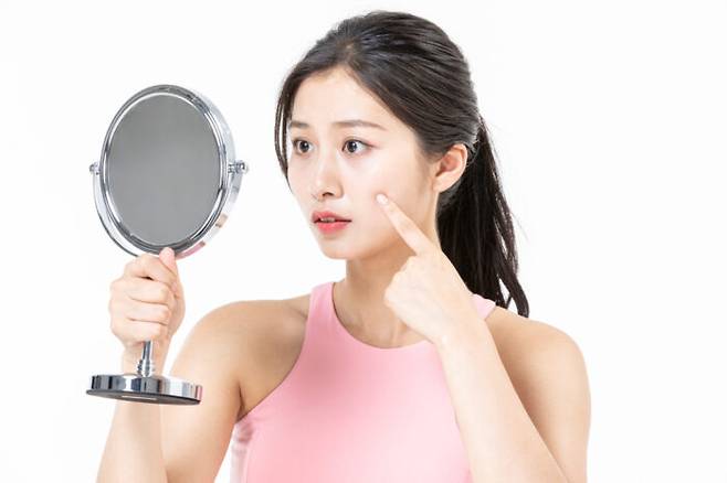 눈꺼풀에 웬 노란점지나치면 안될 얼굴 이상 증상 12