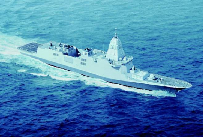 HD현대重 vs 한화오션 KDDX 쟁탈戰 내막