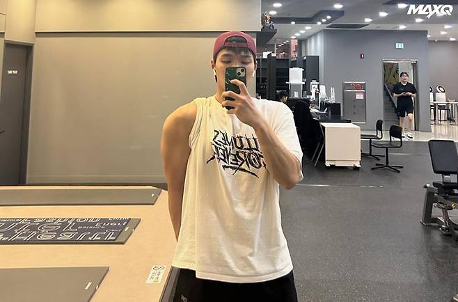 운동하고 딴사람 된 근육질 남자의 반전 과거 맥스큐