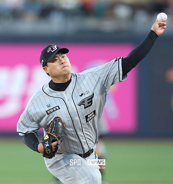 공식발표 경기마다 존이 달랐다” 류현진 Abs 불만에 Kbo 자료 전격 공개 078㎝ 차이가 판정 갈랐다