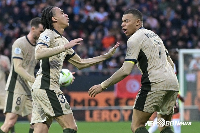 선발 복귀 이강인 환상 공간패스→추가골 기점 61분 활약 Psg 음바페 뎀벨레 멀티골 로리앙 원정 4 1 완승