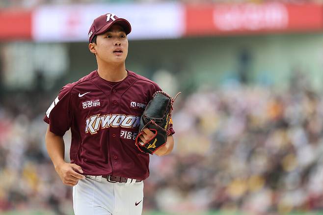 ‘김연주→손현기→김윤하→전준표 신인 투수 모두 2군행 히어로즈 육성은 계속된다