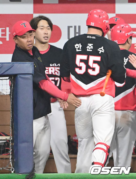 1회 5득점2회 4득점 화끈한 설욕 이범호 감독 모든 타자가 제 몫 했다 광주 톡톡