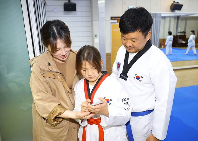 20대 청춘 다 바쳐도‘언젠가 떠날 이로 인식될 뿐