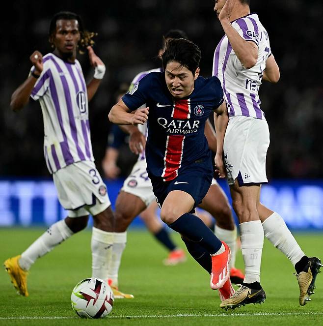 음바페 고별전이강인 62분 도움무산 Psg 툴루즈에 1 3 충격패리그 우승에도 씁쓸한 홈 최종전