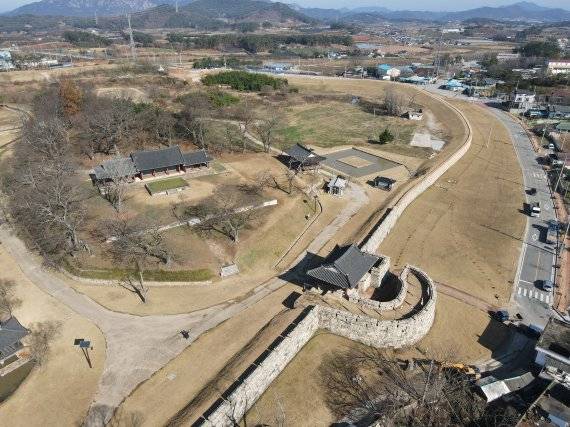 고창에 607년 된 읍성 있다기념축제 열려