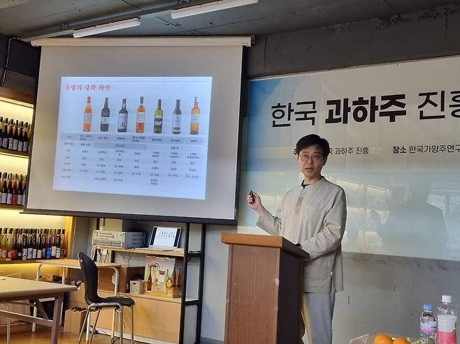 박순욱의 술기행 115 한국과하주진흥위원회 발족 과하주는 여름을 나는 우리 선조들의 지혜가 담긴 술”