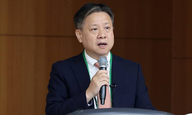 울산대 의대학장 밀어붙이는 정책 앞엔 ‘의료 붕괴란 절벽이 기다려”