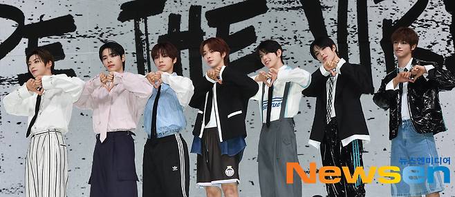 JYP NEXT 보이그룹, NEXZ(넥스지) [포토엔HD]
