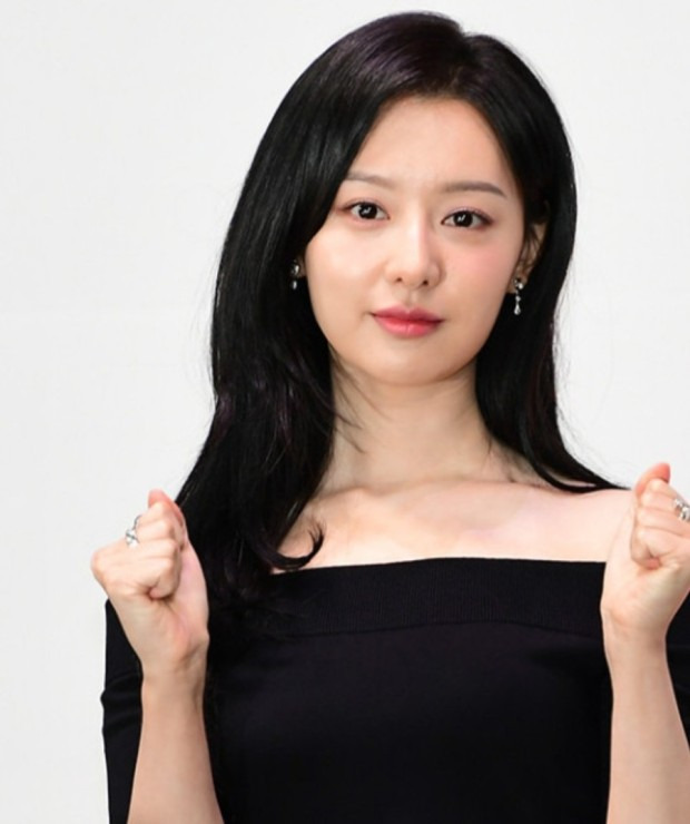 그러고 보니 너무 닮았다했는데 가족이었던 탑여배우 스포엔 뉴세이
