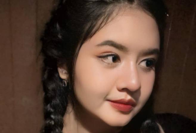 22살 인기 여가수 돌연 사망 팬들 오열하게 만든 ‘부검 결과 뉴스에이드