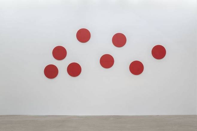 [이주의 전시]로버트 배리 'Beyond Circle and Square'·이사라 개인전 外