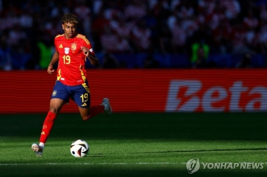 라민 야말 16세 바르셀로나 빈민촌 희망 유로 최연소 출전·공격포인트 작성