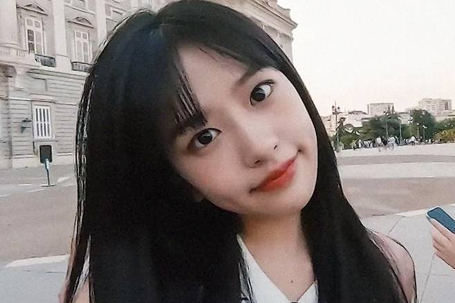 성격 좋은데 공부도 잘해 상장 휩쓸던 여중생 이렇게 자랐다 뉴스에이드