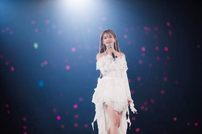 아이유 2024 월드투어 런던베를린 공연도 성료유럽 관객 매료 