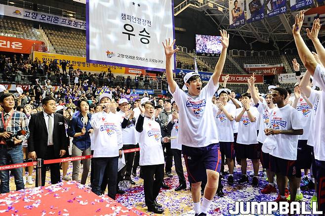 ‘최초 3개 팀 우승 Lg 새 주장 허일영의 진기록 도전