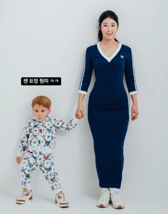 사유리 子 크니 똑 닮았네관리하는 싱글맘의 명품 골반