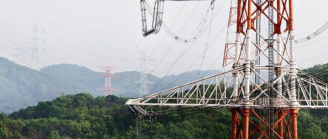 안 그래도 포화상태인 전력 계통데이터센터 분산 대책 시급