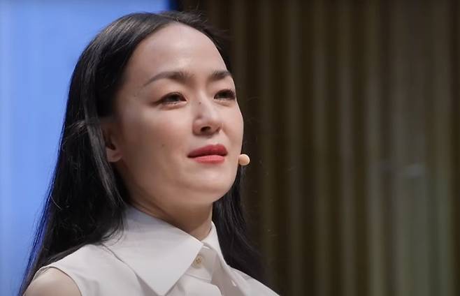 김윤아 뇌신경마비 고백 아직도 발성 장애늘 마지막이라 생각”