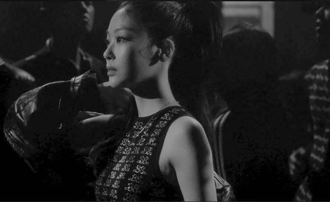 최근 클럽 출입하다 남성들 줄서게 만들었다는 韓 대표 청순여배우 필더무비