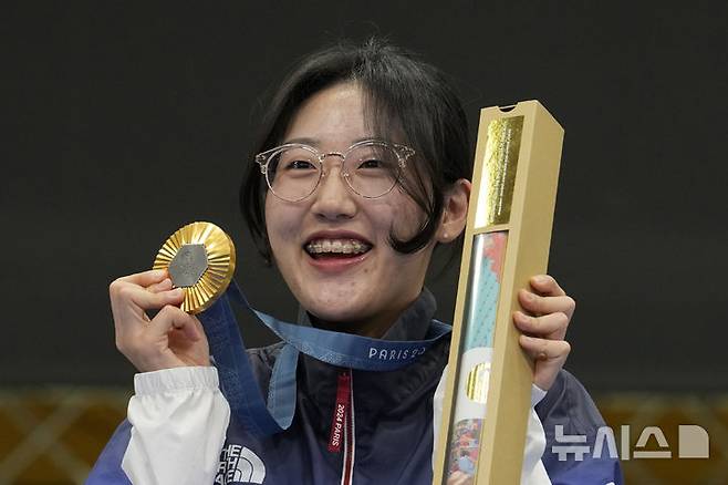 권총 25m 金 양지인 슛오프 연습 정말 많이 했어요 파리 2024