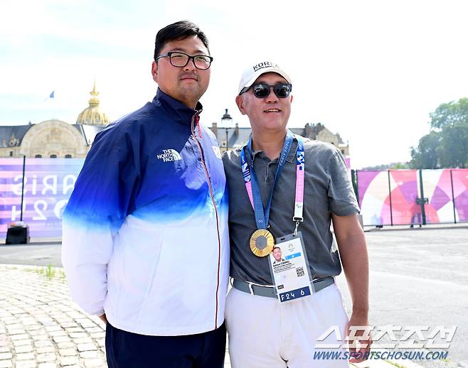 포토 파리올림픽 3관왕 김우진 격려하는 정의선 대한양궁협회 회장