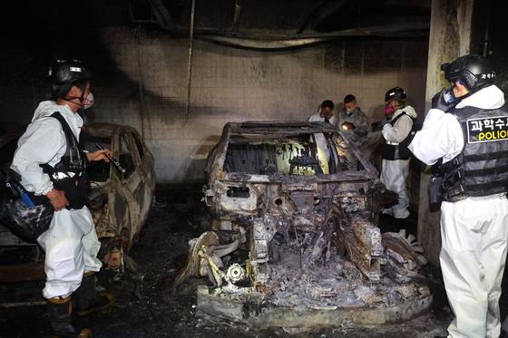 Cause of Mercedes EV fire remains unresolved as car was idle and ...