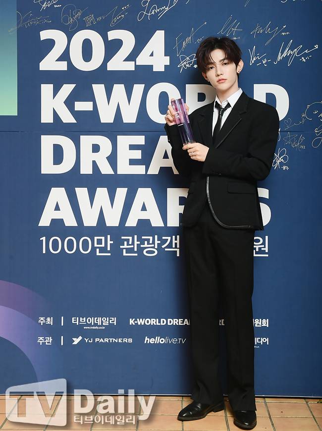 Td포토 제로베이스원 장하오 글로벌 유픽 초이스상 수상