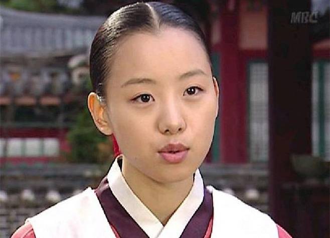 잘 사는 줄 알았는데 너무 힘들어 부업까지 하고 있었던 결혼 14년 차 유명배우 스포엔 뉴세이