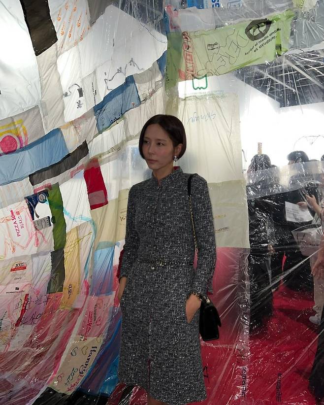 김나영 샤넬 원피스 입고 우아하게 외출 라이프업