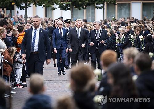 NETHERLANDS WAR ROYALS